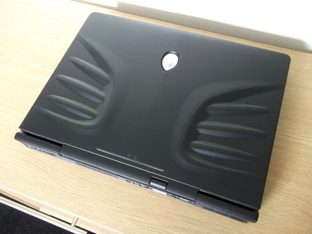 ALIENWARE AREA-51M M9700I-R1 17.3" Dual Nvidia GeForce 8700M GT Gaming ...