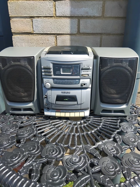 **WORKING** HITACHI CX310 portable boombox CD player, AM/FM radio ...