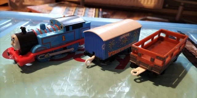 THOMAS THE TANK Engine & Firework Trucks Lovely Condition Battery ...