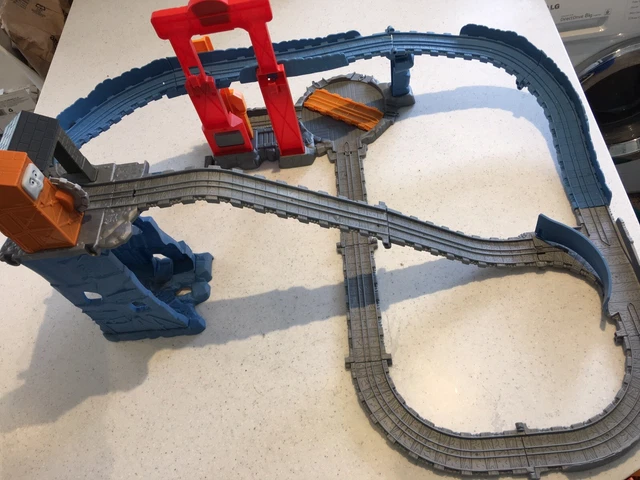 THOMAS & FRIENDS Take N Play BMQ Blue Mountain Quarry Climb 2012 Tank ...