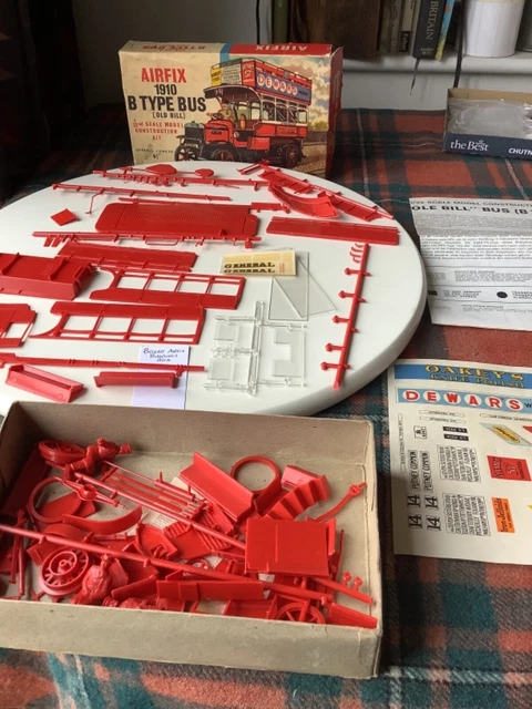 AIRFIX, KIT, 1910 B type bus, (old bill) 1:32 scale, kit unused ...
