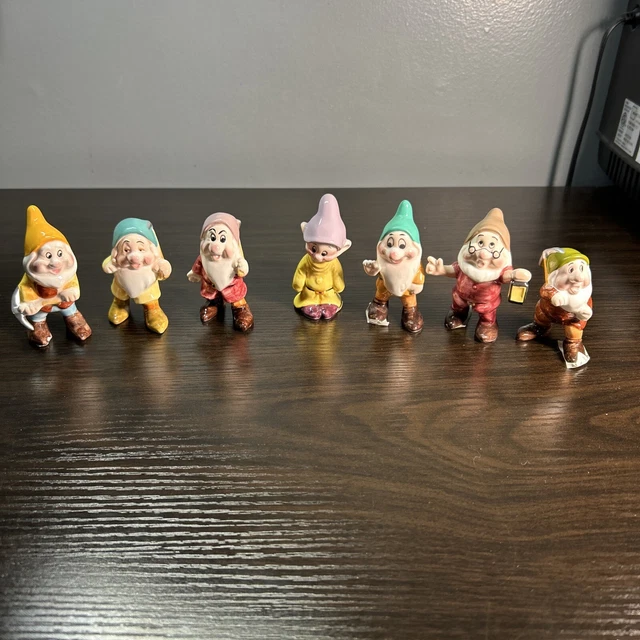 Vintage Snow White And The Seven Dwarfs Porcelain Ceramic Figures Japan