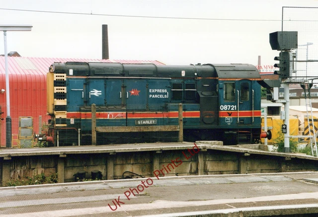 RAILWAY PHOTO 12X8 Class 08 08721 Express Pacels Manchester Piccadilly ...