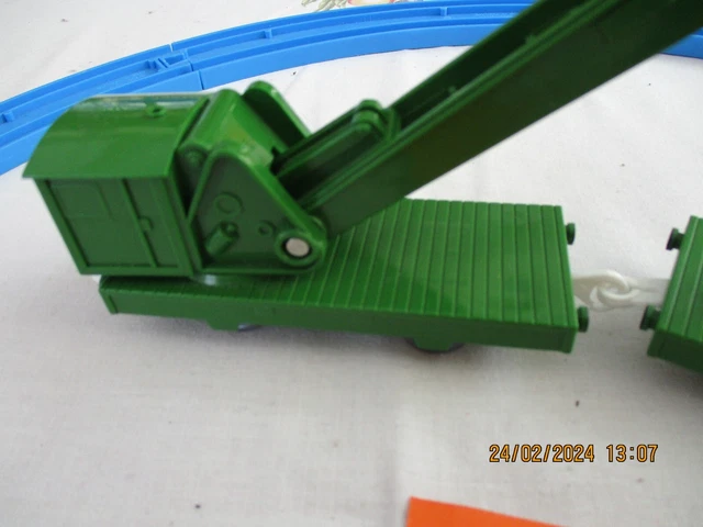 THOMAS & FRIENDS Trackmaster Breakdown Crane Tomy Trackmaster Thomas ...
