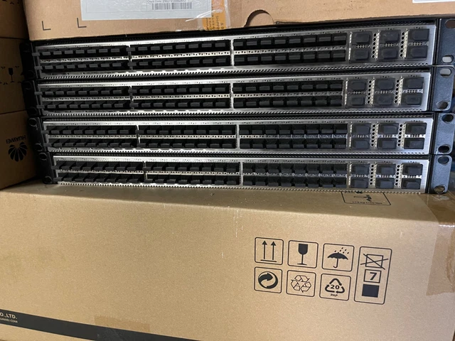 HUAWEI SWITCH S6330 h48x6c in the box EUR 900,00 - PicClick FR