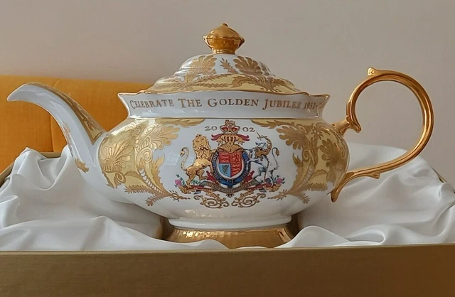 QUEEN ELIZABETH II GOLDEN JUBILEE TEAPOT No 36 £260.72 - PicClick UK