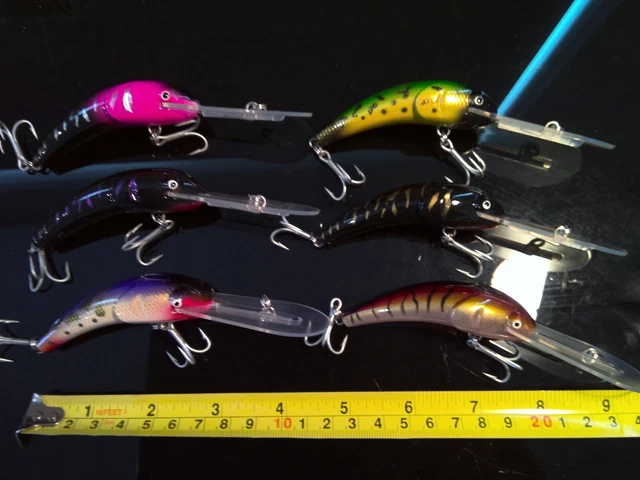 6 BRAND NEW hard body Murray Cod fishing lures with VMC hooks and ...