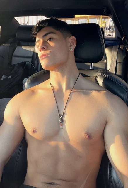 Shirtless Male Muscular Hunk Handsome Bare Chest Car Man Beefcake Photo