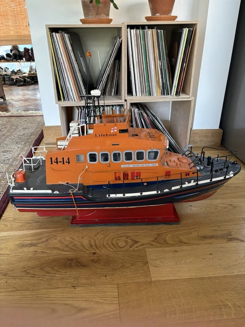 TRENT CLASS LIFEBOAT 1/16th - Model Slipway Full RC £695.22 - PicClick UK