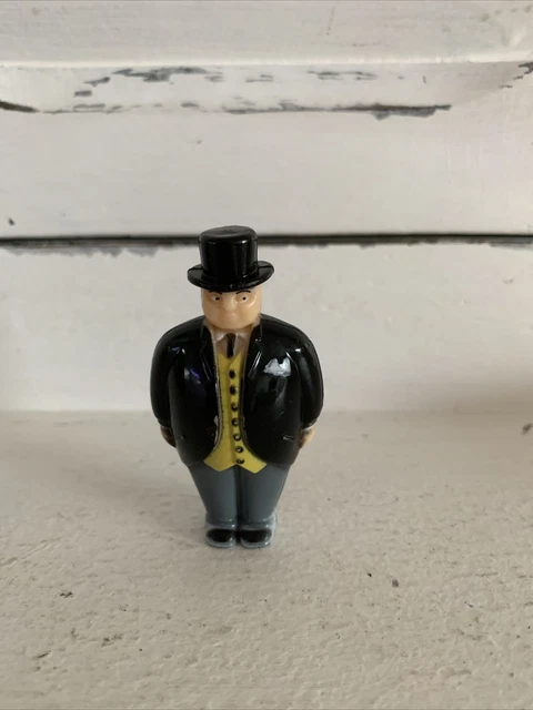 THOMAS THE TANK Engine Fat Controller Mini Figure 6cm Tall Collectible ...