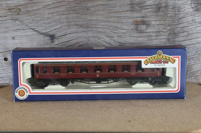 8 BACHMANN COACHES 00 gauge. VGC various classes £42.50 - PicClick UK