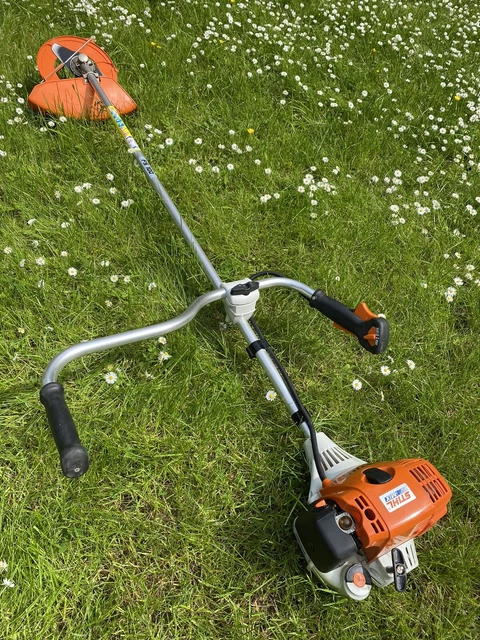 STIHL FS 100 petrol trimmer, motorsense, lawn trimmer, grass cutting ...