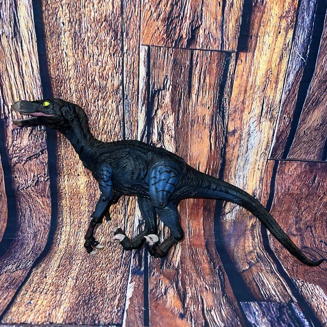 RARE FIGURINE VINTAGE 1997 Carnage by Resaurus Velociraptor Dinosaures ...