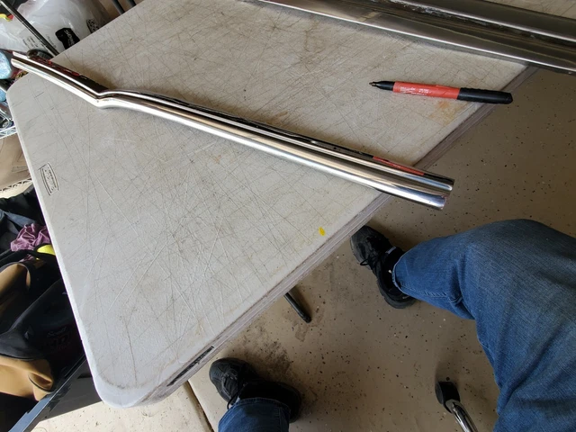 1955 1956 1957 Chevy 2 Door Sedan Belair Driver Side Quarter Window Lower Trim EUR 150,62 ...