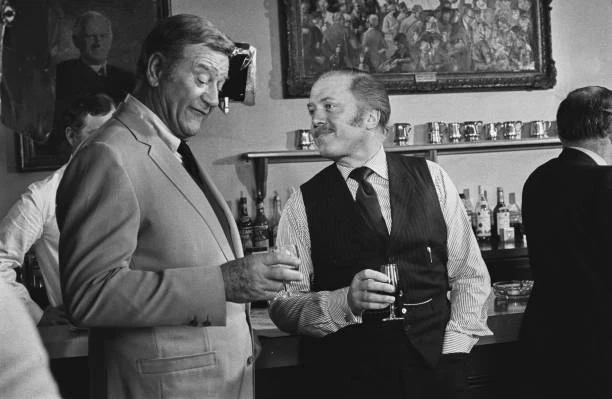 AMERICAN ACTOR JOHN Wayne and actor Richard Attenborough 1974 OLD PHOTO ...