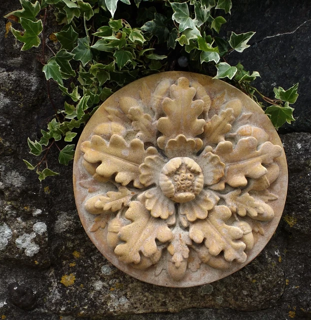 THE TUDOR GATE Oakleaf Roundel in Farran stone Gothic Wall Plaque £22. ...