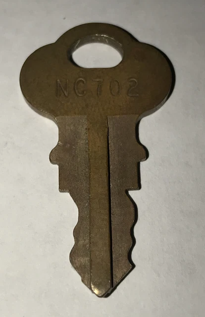 VINTAGE CHICAGO LOCK Co Brass Key #NC702 for Bulk Peanut Gumball ...