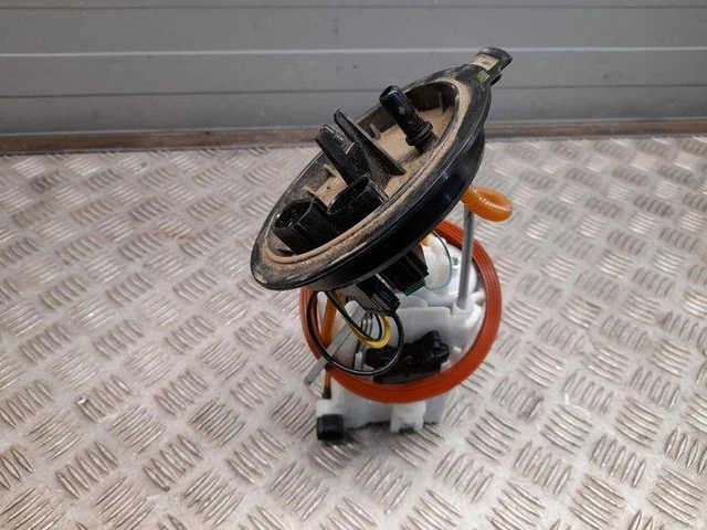 AUDI Q3 F3 5QF919087J Dans la Pompe à Carburant du Réservoir 2.00 ...