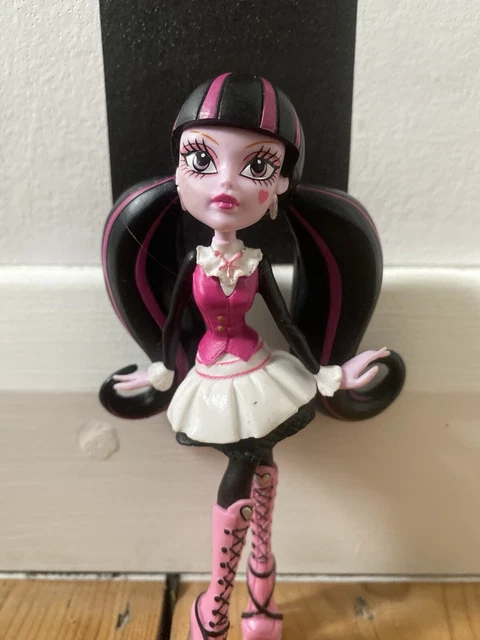 MONSTER HIGH DOLL Draculaura 6” Vinyl Magazine Figure Collectable Rare ...