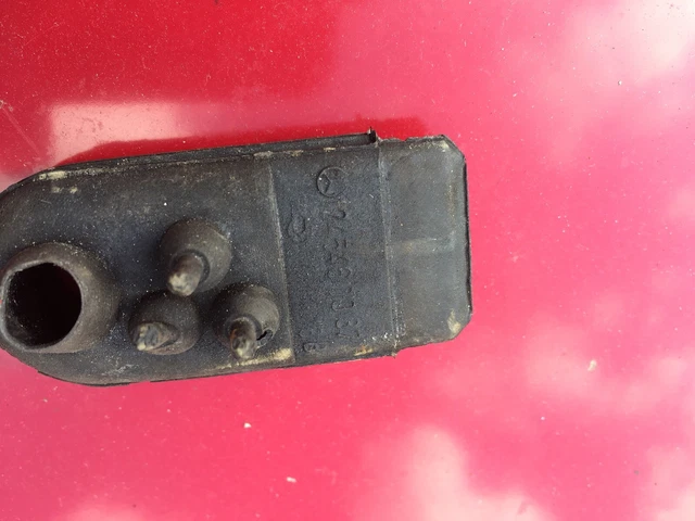 MERCEDES BENZ SL R129 E-Class w124 Fuse Box Cover Rubber Stoppers ...
