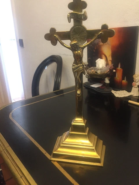 ANCIEN ET BEAUX grand crucifix christ en bronze avec socle rare État ... ANCIEN ET BEAUX grand crucifix christ en bronze avec socle rare État ...