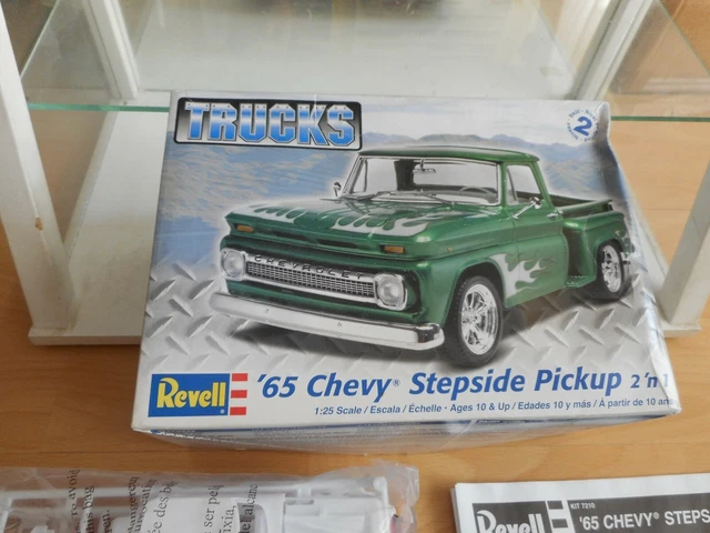 MODELLBAUSATZ REVELL '65 Chevy Stepside Pick-up auf 1:25 in Box EUR 34 ...