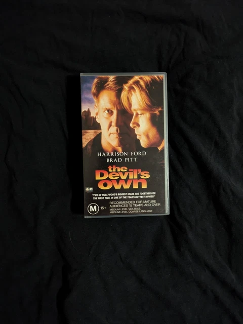 THE DEVILS OWN VHS Video Tape Brad Pitt Harrison Ford $17.00 - PicClick AU