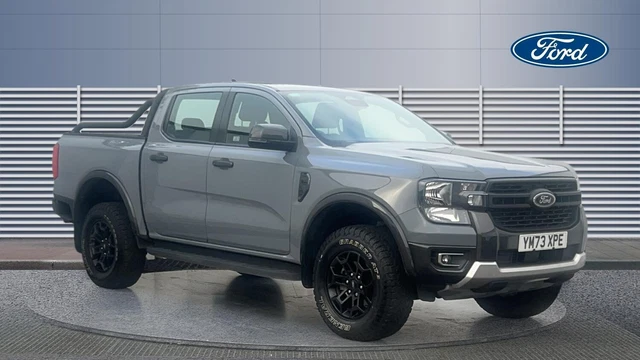 Elegant Pick Up Double Cab Photos