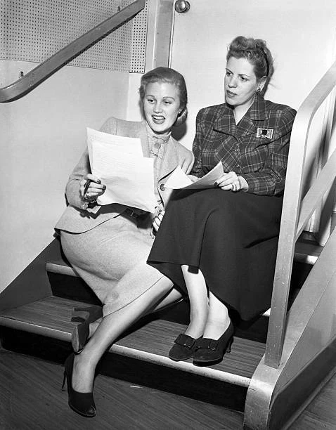ACTRESS JOAN CAULFIELD & Radio Personality Radie Harris 2 Old TV Radio ...