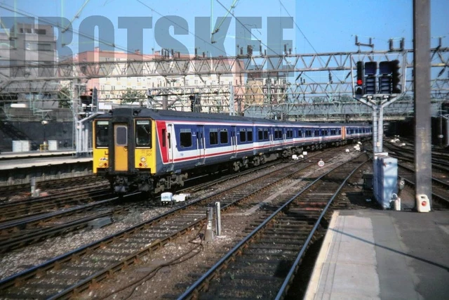 35MM SLIDE BR British Railways EMU Class 317 317301 1989 Original £4.99 ...