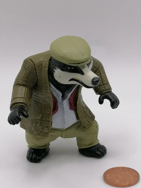 PETER RABBIT BROCK Badger Figure With Poseable Arms £32.99 - PicClick UK