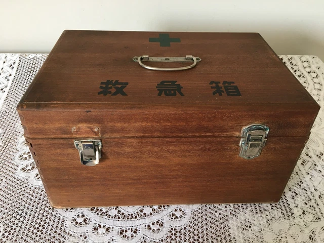 VINTAGE JAPANESE FIRST Aid Box with Some Contents £40.00 - PicClick UK