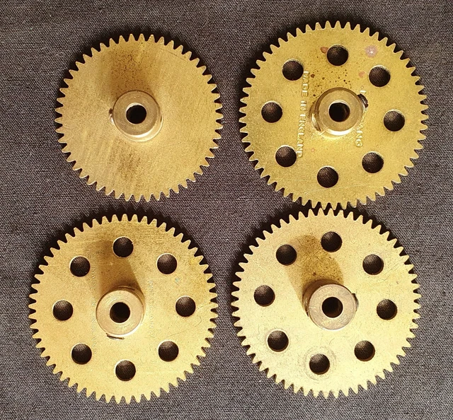 VINTAGE MECCANO 1960/70, Four Gear Wheels Part No. 27 and 27a (Three ...