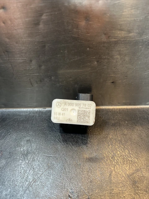 MERCEDES BENZ C-CLASS W205 Acceleration Crash Sensor A0009057802 £29.99 ...