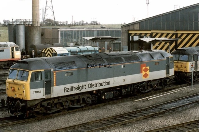 PHOTO CLASS 47 Loco No 47051 - 47388 Foreground Next 08??? Far Row 47 ...