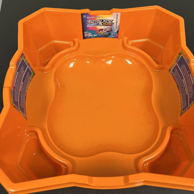 BEYBLADE BURST RISE HyperSphere Beystadium - Stadium with Rail System ...