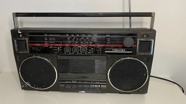 TOSHIBA RT-90S FM/SW/MW/LW Stereo Radio Cassette Recorder $28.74 ...