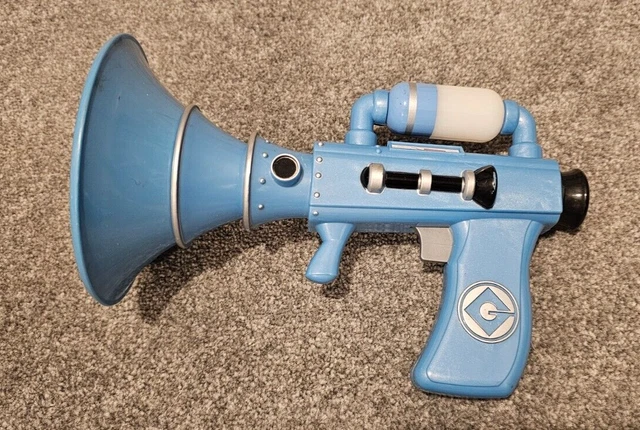 FART MACHINE TOY Gun Despicable me Minions suit 3+ years Working lights ...