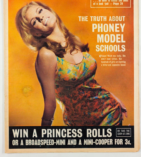 RAQUEL WELCH JEAN SHRIMPTON Yvonne Stagg PATTIE BOYD vtg WEEKEND ...