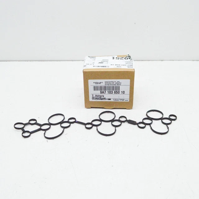 PORSCHE MACAN 95B.2 cylinder head gasket 9A710365010 NEW ORIGINAL £87. ...