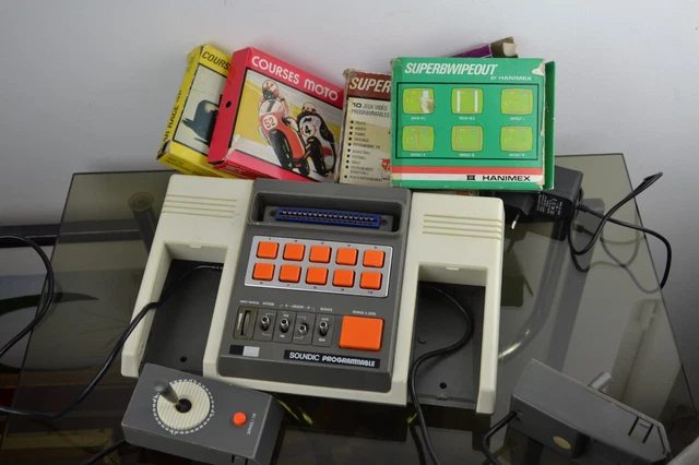 ANCIENNE CONSOLE DE jeu modèle "Soundic Programmable" plus 5 jeux ...