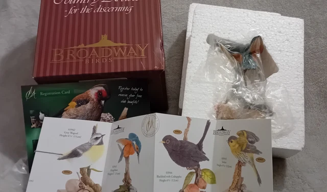 COUNTRY ARTISTS BROADWAY Birds KINGFISHER 03943 bnib Xmas Gift Hand ...