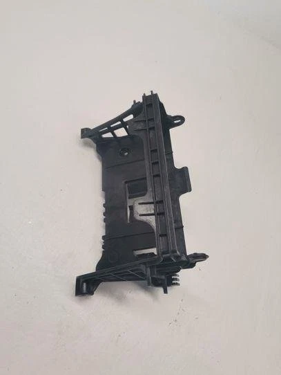MERCEDES-BENZ E-MODEL S213 Music Player Bezel A2135455900 2.20 21303377 ...