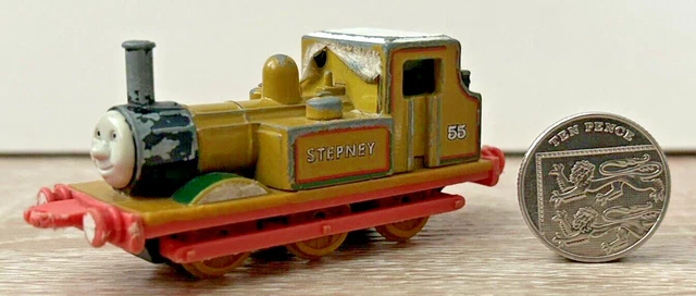 THOMAS THE tank engine, Thomas And Stepney and other stories [VHS]** £ ...