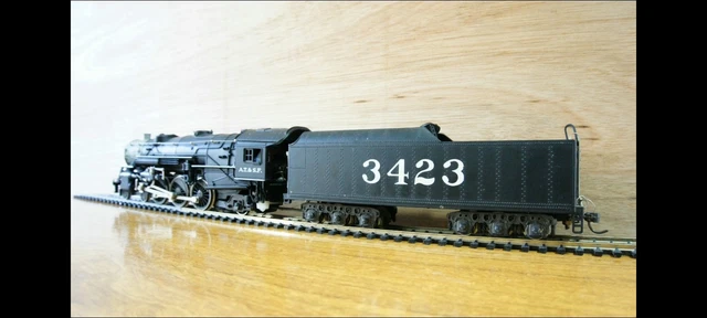RIVAROSSI HO GAUGE Model Of AT&SF Railroad 3400 Class 4-6-2 No 3423. £ ...