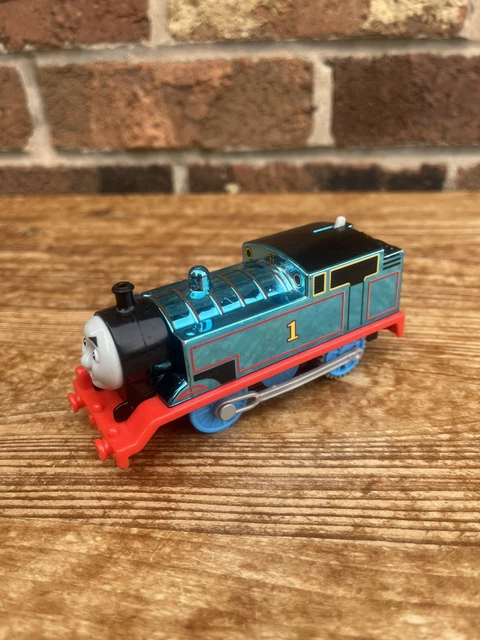 THOMAS & FRIENDS Motorized Trackmaster Revolution Metallic Thomas £8.99 ...