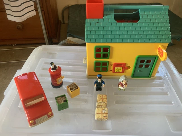 POSTMAN PAT AND Mrs Goggins Activity Post Office Playset And Van £7.86 ...