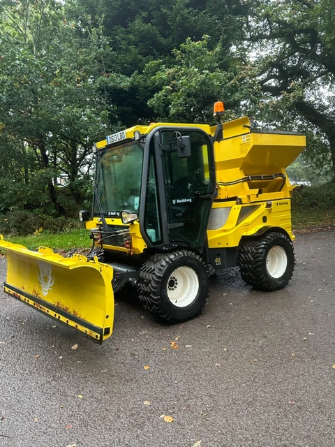 MULTIHOG MH90 SNOW plough , gritter spreader ,patch planer ,flail low hours £24,950.00 - PicClick UK