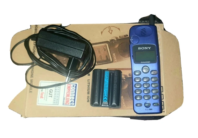 SONY CMD - CD5 GSM Mobile Phone Retro Classic Original Like New £37.90 ...