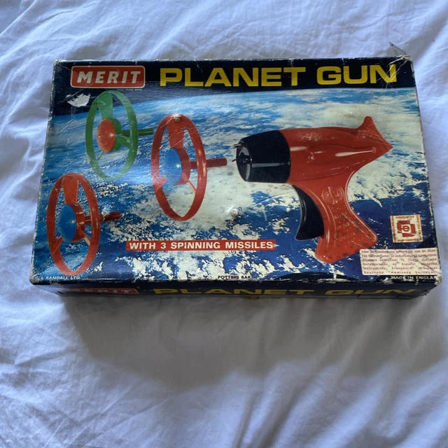 VINTAGE MERIT TOYS Planet Gun, Boxed, Complete, 3 Spinning Missiles £16 ...